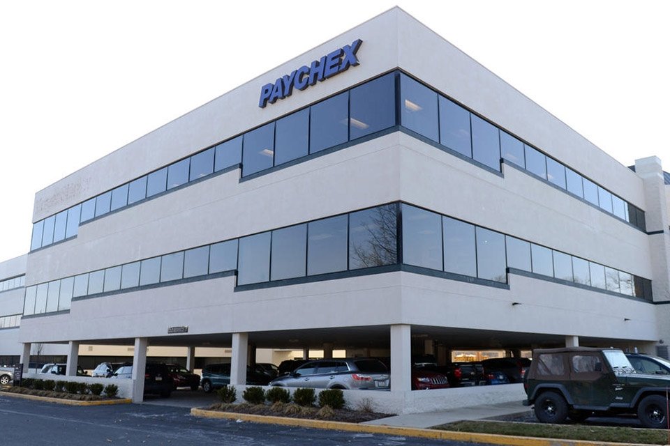 Professional sales majors to be guaranteed paid internships ...