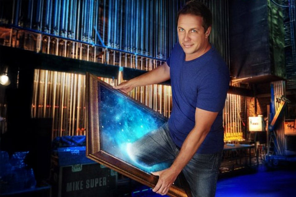 Arts in Bloom: Magician Mike Super | Commonwealth University