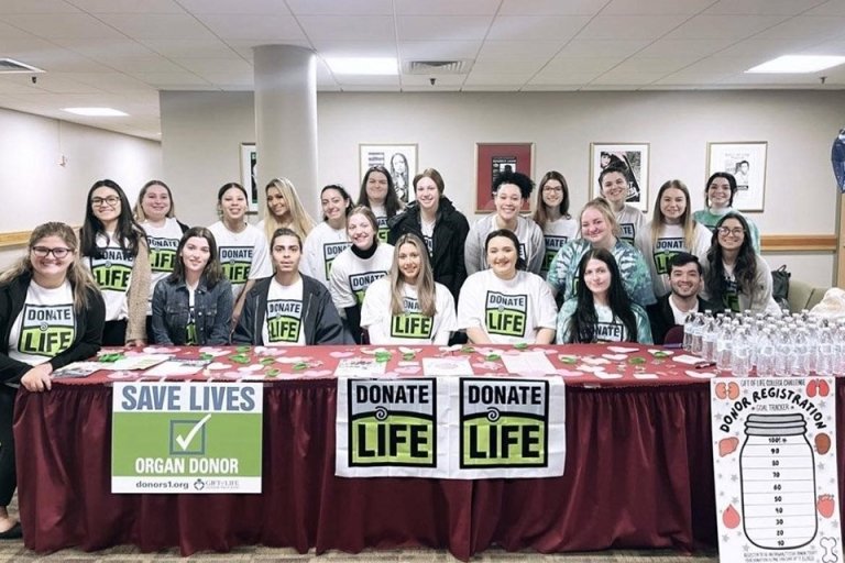 Communication studies class recognized by Gift of Life organization ...