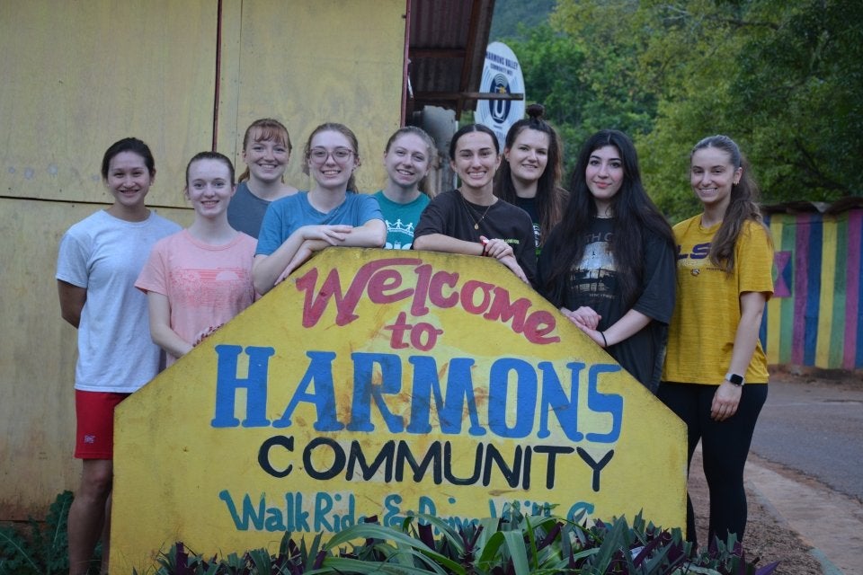 CU students travel to Harmons, Jamaica for service-learning program ...
